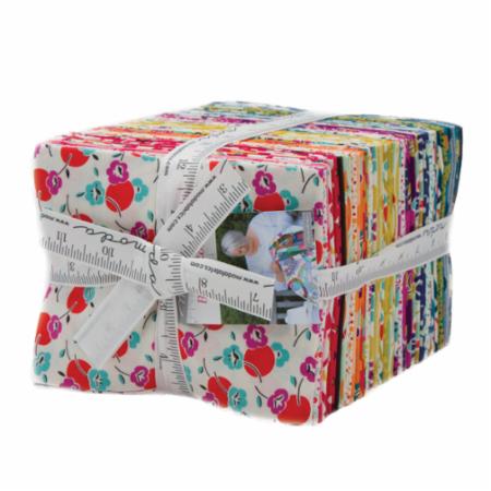 Sisters & Quilters Quilt Shop specializing in Fat Quarter Bundles
